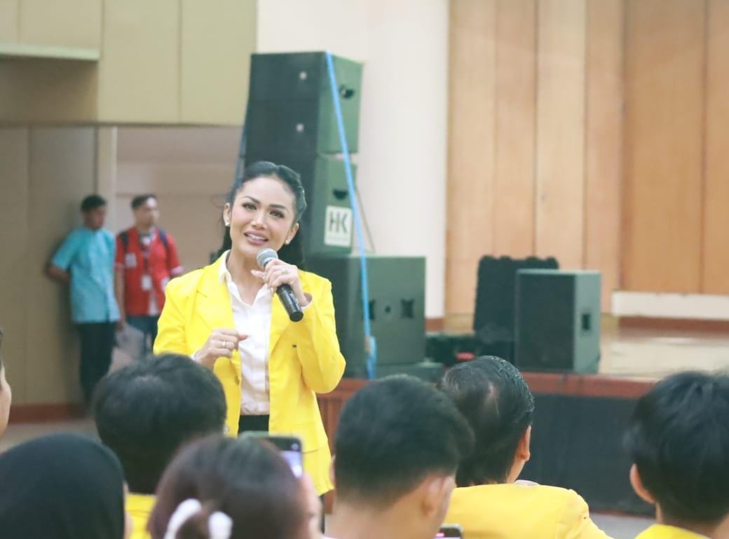 Fakta-Fakta Menarik di OSMB UT Jakarta: Kuliah Online Kini Jadi ...